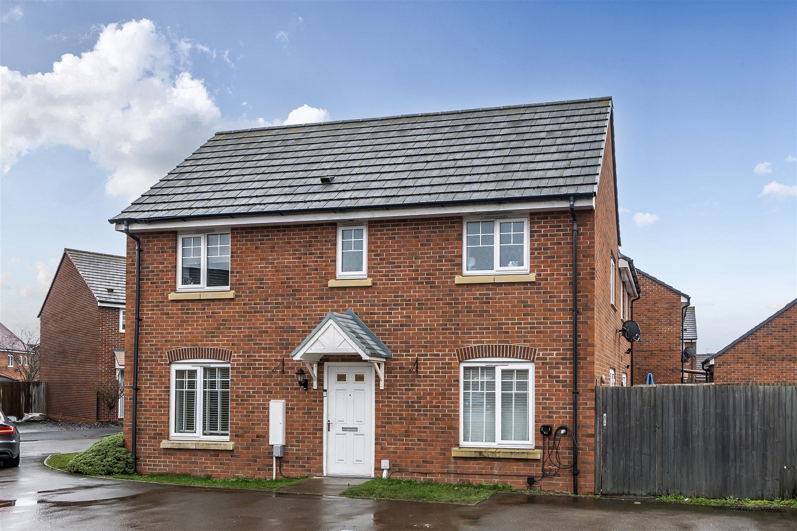 4, Weir Crescent, Kidderminster, DY11 7AX | Estate Agents & Auctioneers